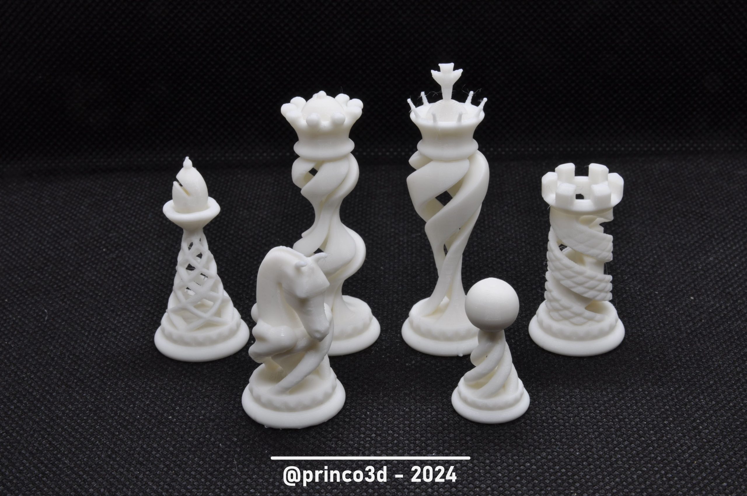 Ajedrez en 3D: Una Visión de Piezas Curvilíneas - PrinCo 3D